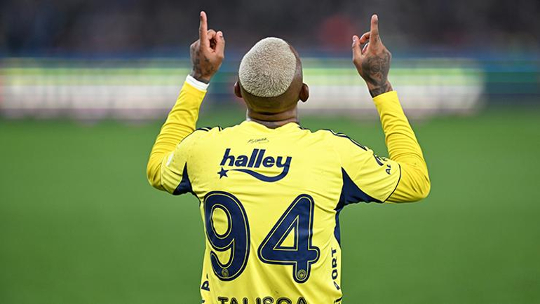 Anderson Talisca didn't miss the derby either! He took the stage again