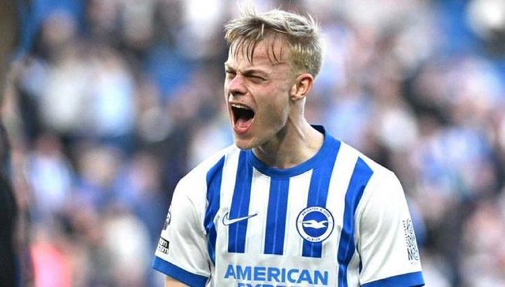 Tottenham want Jan Paul van Hecke