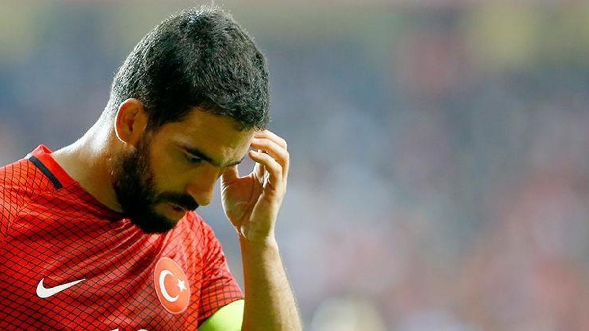 Ahmet Tezcan: Arda Turan yuhalanmak için her şeyi yapıyor - Fanatik ...