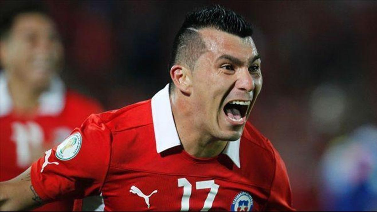 Galatasaray'dan Medel için 10 Milyon Pound - Fanatik Gazetesi ...