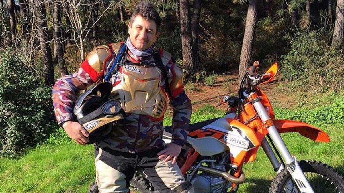 Altın Elbiseli adam Barkın Bayoğlu kimdir? Kaç yaşındaydı - Spor Haberleri