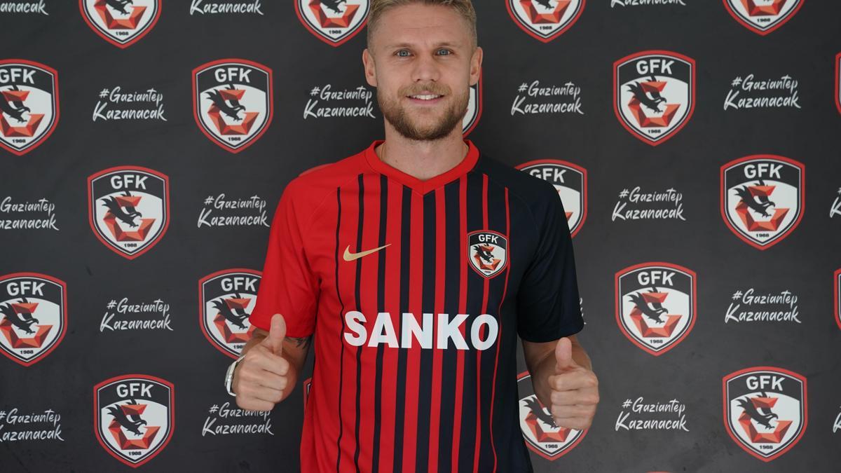 Gaziantep FK, Alexander Merkel'i kadrosuna kattı - Fanatik Gazetesi ...