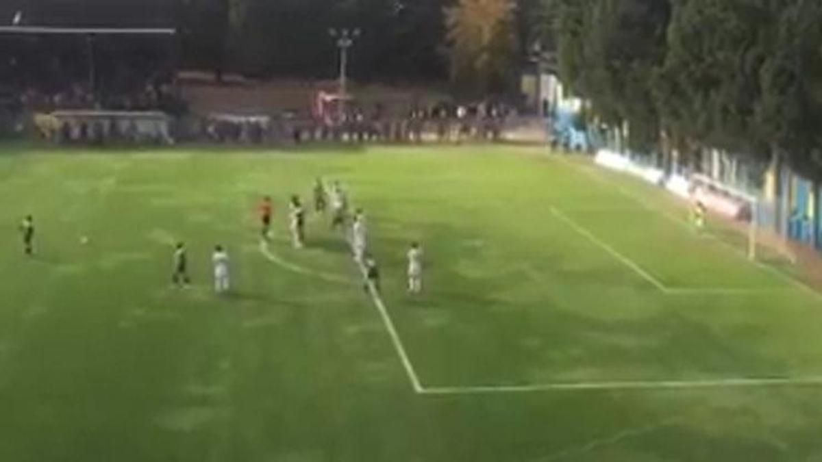 Galatasaray'ın eski oyuncusu Erman Kılıç'tan müthiş frikik - Fanatik ...