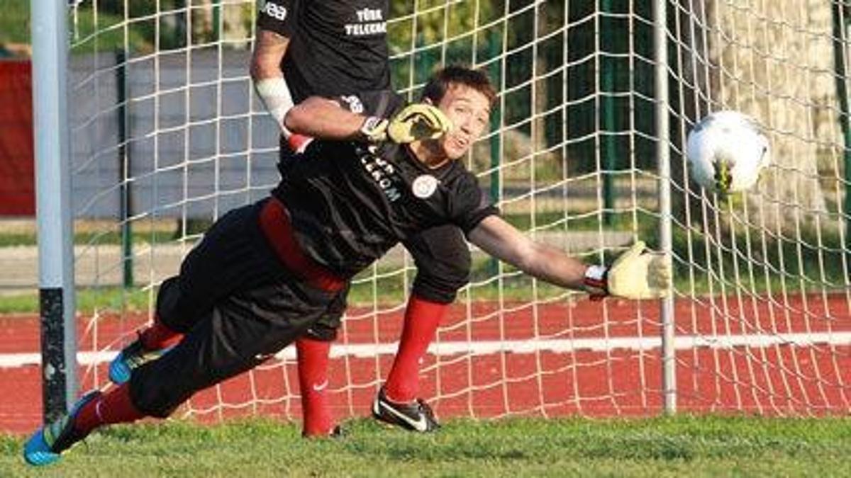 'Kaleci olmak için doğmuşum' - Fanatik Gazetesi Galatasaray (GS ...