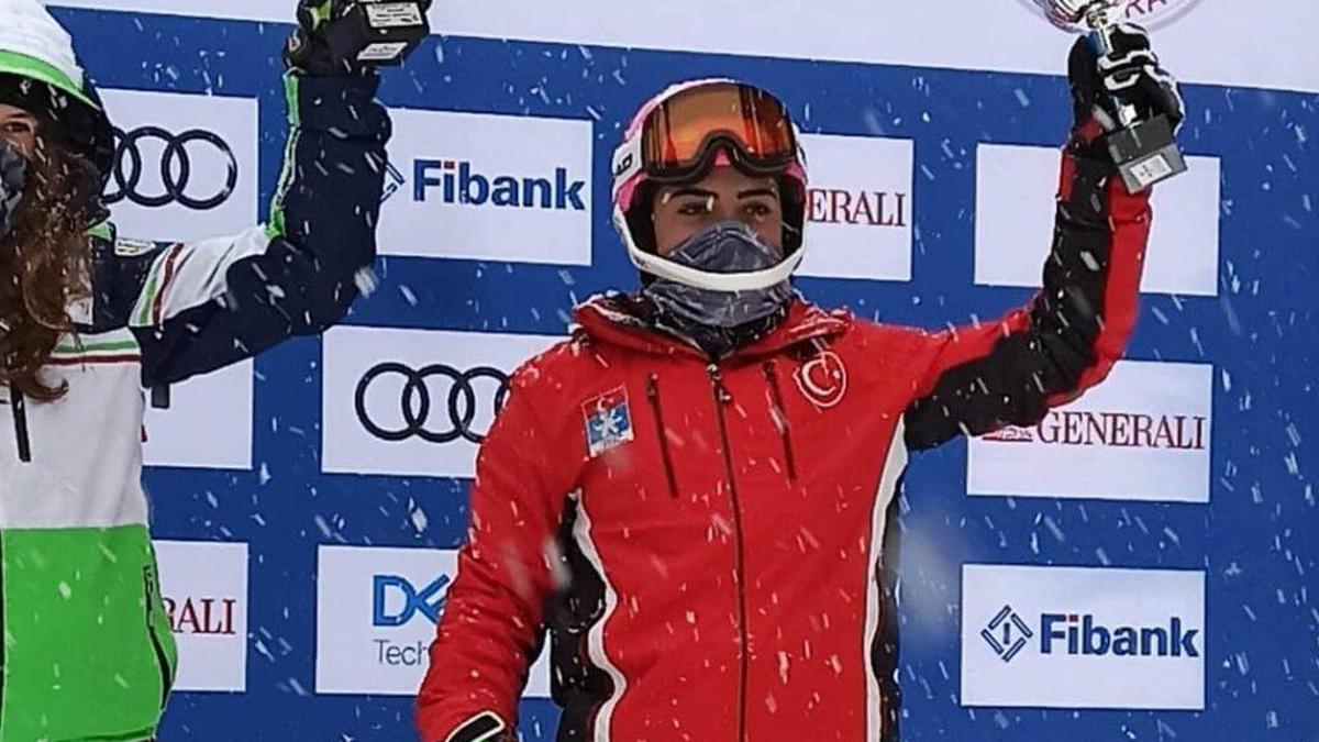 Sıla Kara ve Derin Berkin'den Bulgaristan'da bronz madalya - Spor Haberleri