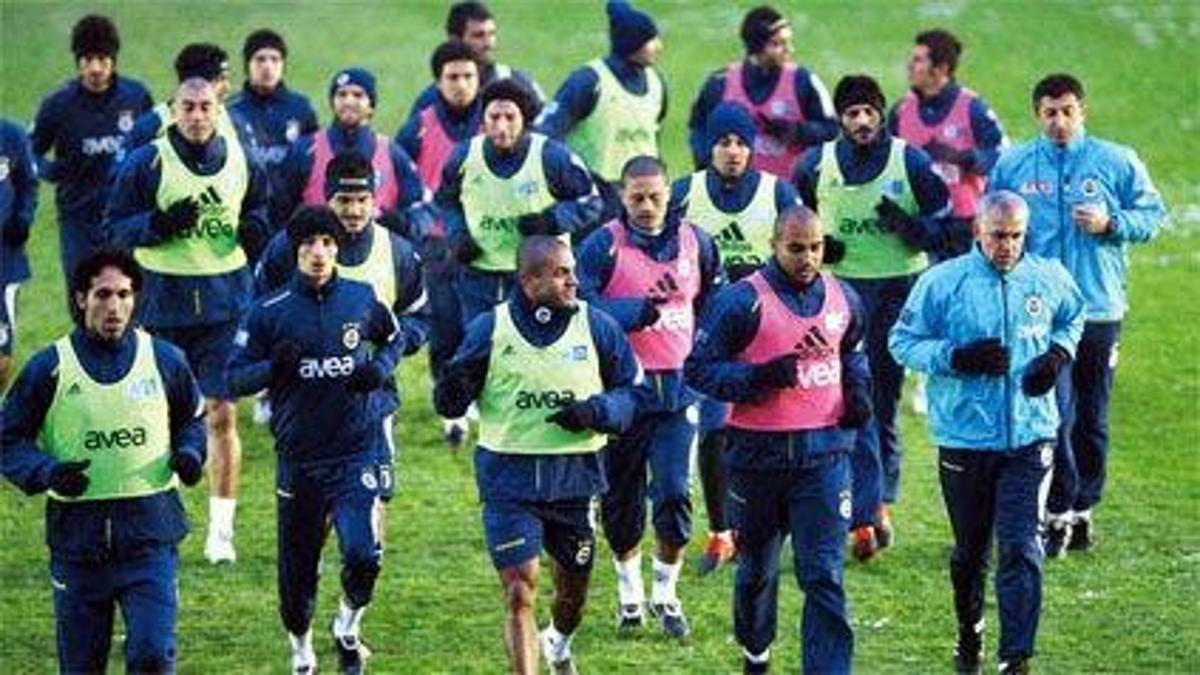 Aslar kenara yedekler 11'e - Fanatik Gazetesi Fenerbahçe (FB) Haberleri ...