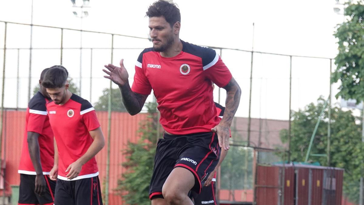 Gençlerbirliği'nde yeni transfer Diego Angelo ilk antrenmanında ...