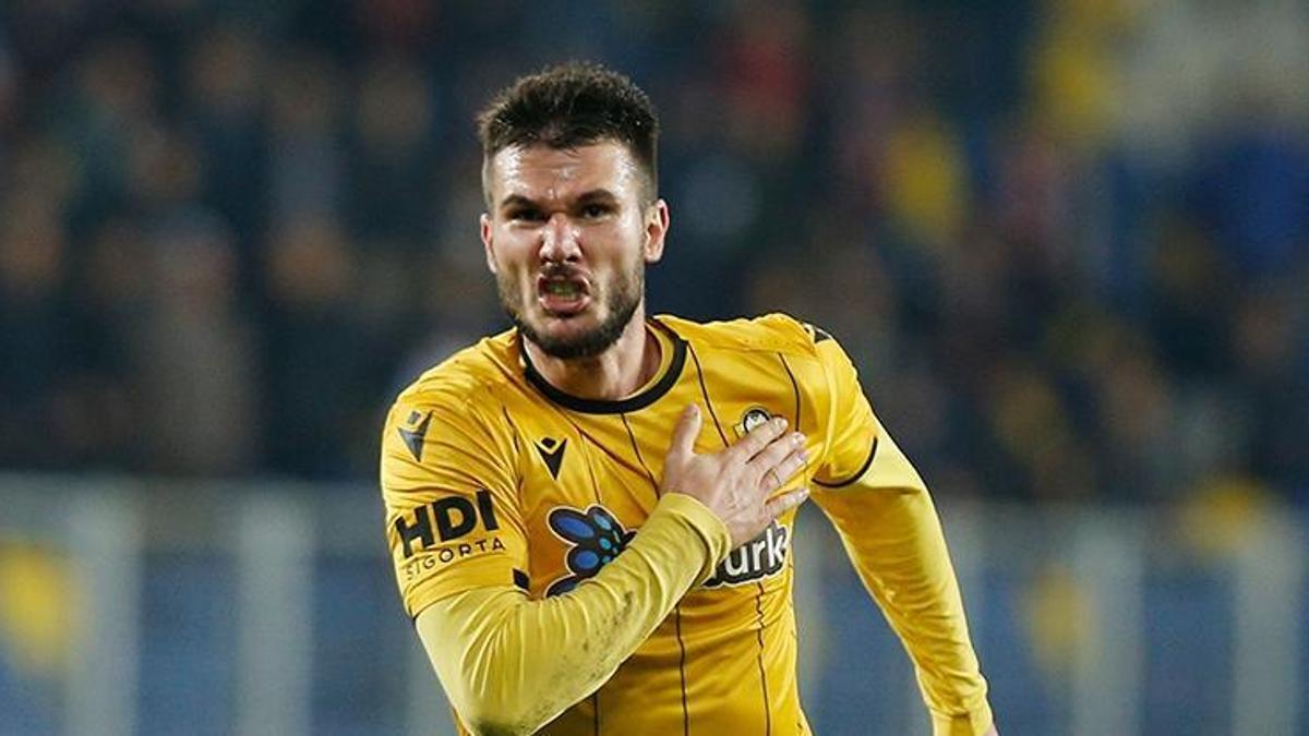 Robin Yalçın'ın mutlu günü - Fanatik Gazetesi Futbol Haberleri - Spor