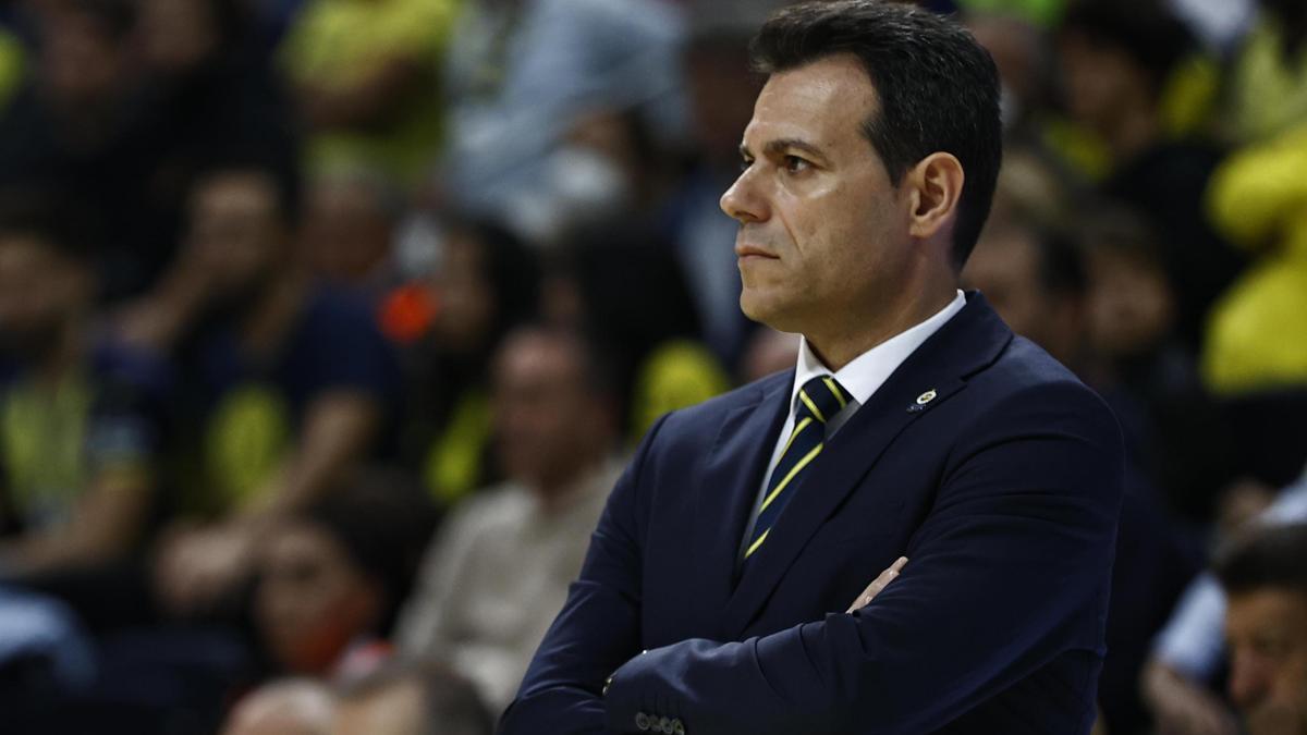 Dimitris Itoudis: Barcelona harika basketbol oynuyor - Basketbol ...