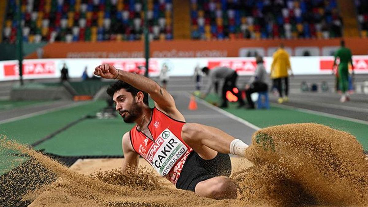 Batuhan Çakır, üç adım atlamada final biletini kaptı - Spor Haberleri