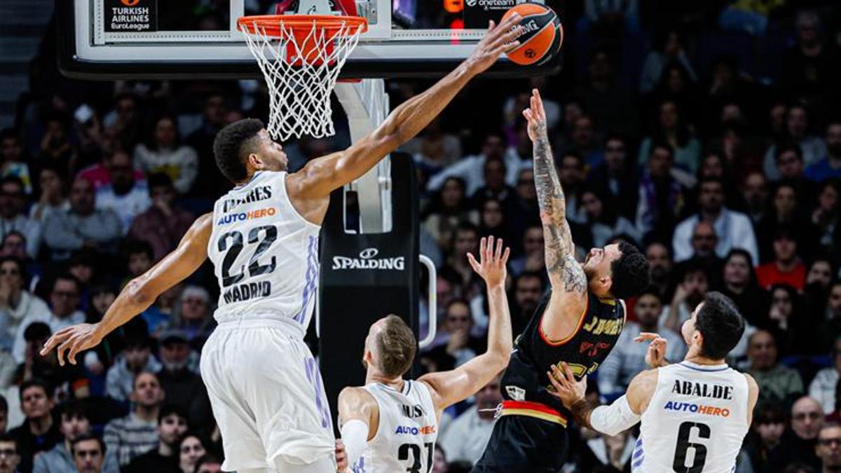 EuroLeague'de yılın savunma oyuncusu Walter Tavares seçildi - Fanatik ...