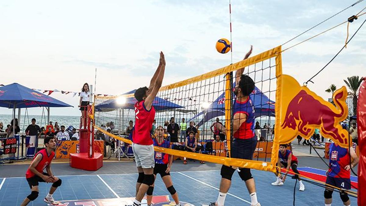Red Bull Back Line heyecanı Mersin’de başladı - Voleybol Haberleri - Spor