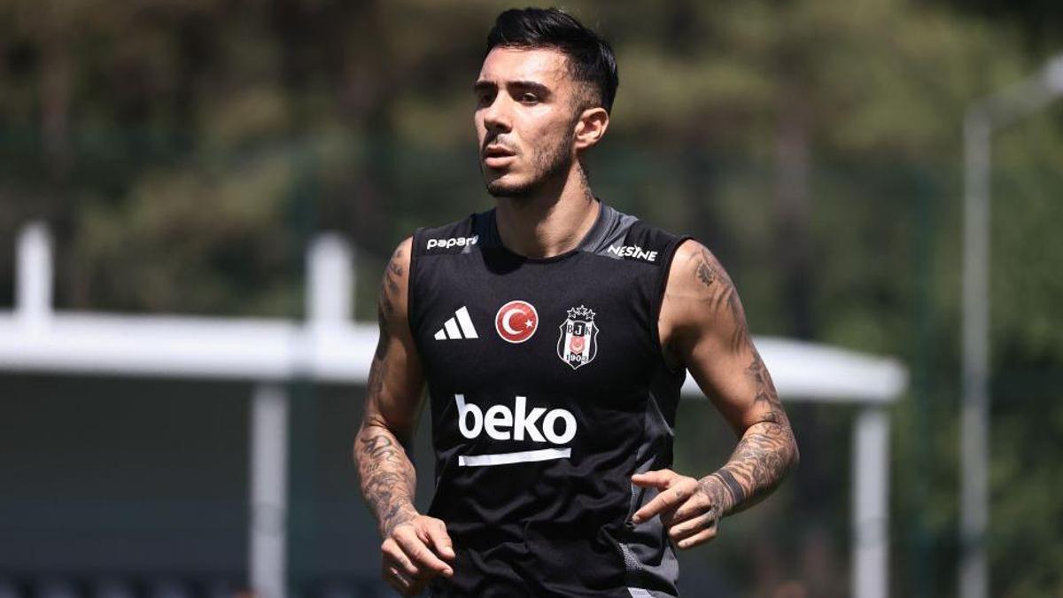 Beşiktaş'ta Emirhan Topçu görev başına - Fanatik Gazetesi Beşiktaş (BJK ...