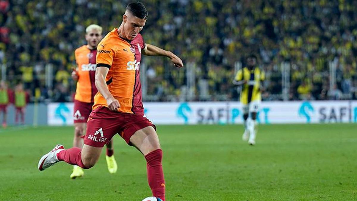 Galatasaray'da Roland Sallai sahaya indi - Fanatik Gazetesi Galatasaray ...