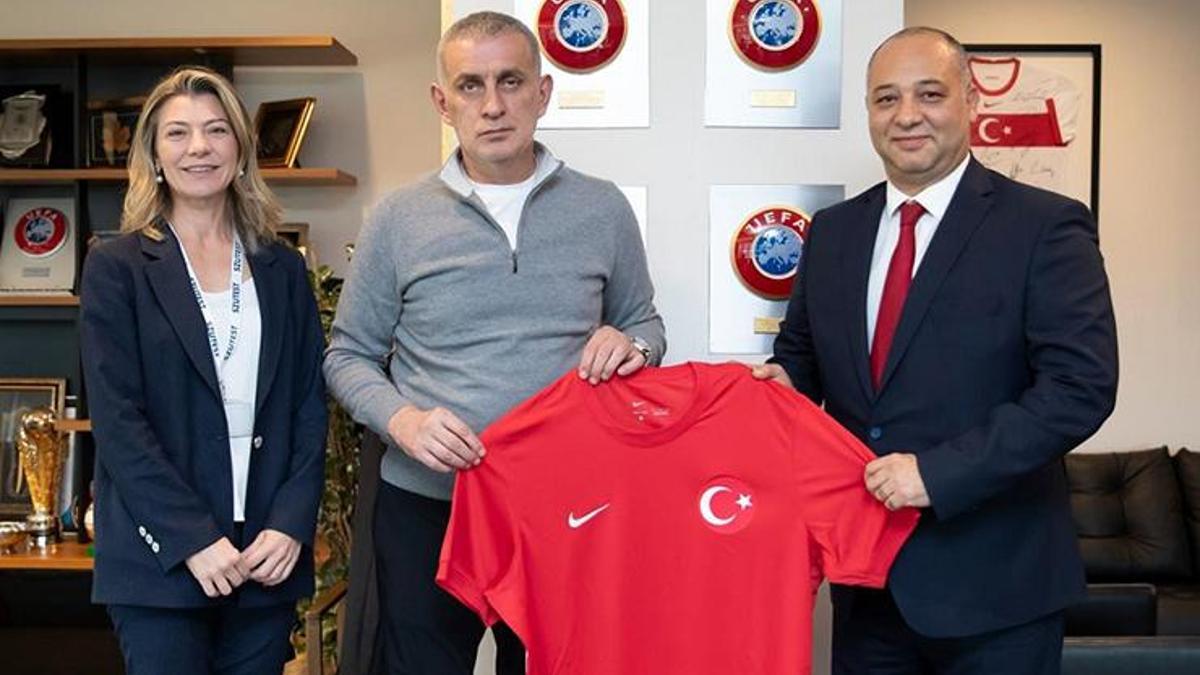 SZUTEST, TFF hakemlerinin forma kol sponsoru oldu - Fanatik Gazetesi ...