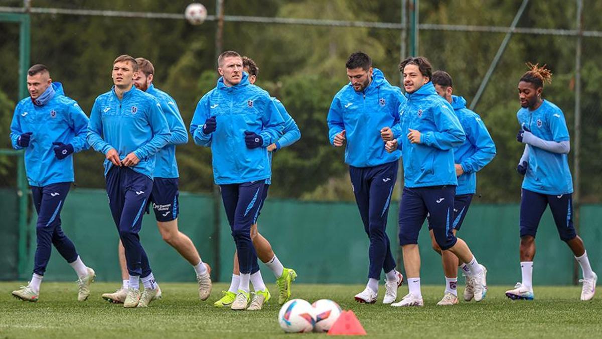 Trabzonspor, Çaykur Rizespor maçı hazırlıklarını sürdürüyor - Fanatik ...
