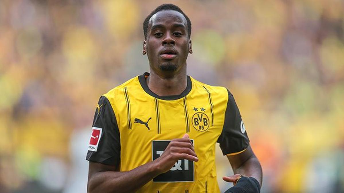 Arsenal overtakes Chelsea in the race for Dortmund star Jamie Gittens!