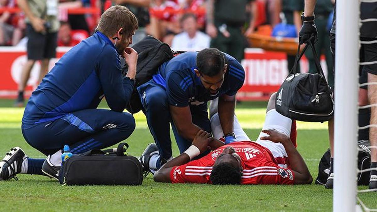 Forest star Awoniyi in medically induced coma following emergency surgery