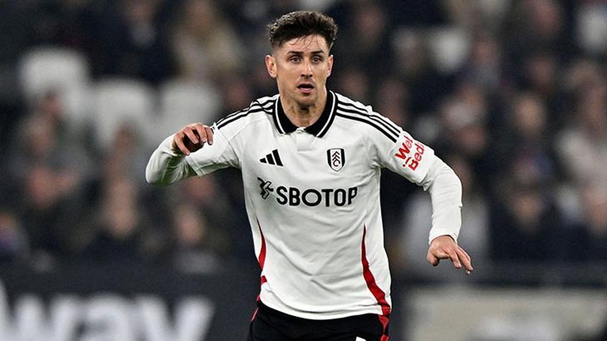 Wrexham tables stunning contract for Fulham legend Tom Cairney