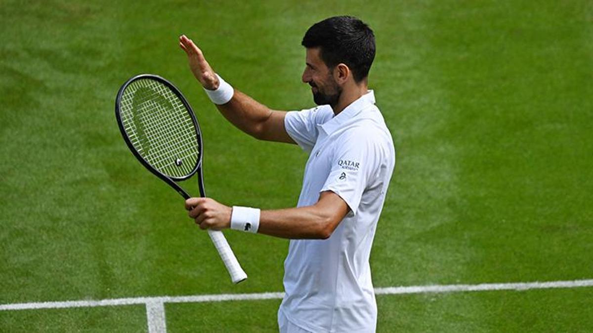 Novak Djokovic claims 100th Wimbledon win to storm into fourth round