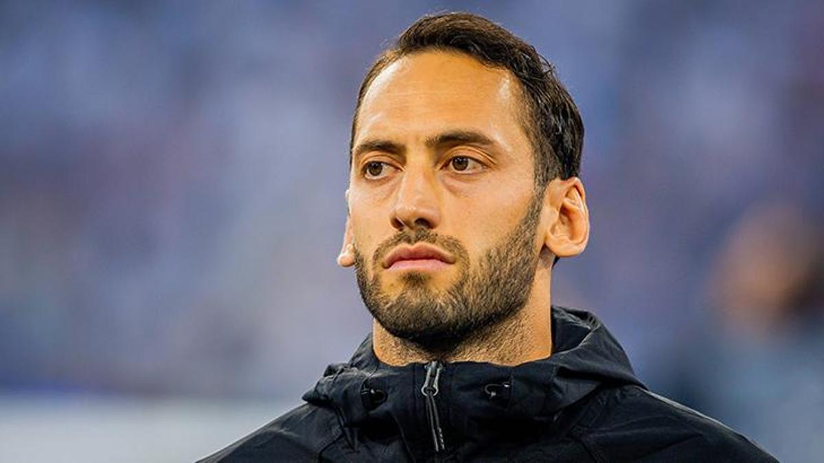 Inter fans rage at Çalhanoğlu amidst rumors: 'As if this was his last ...