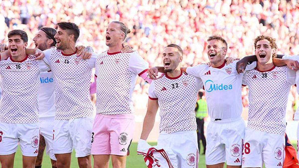Sevilla scored 4 goals against Barcelona! Incredible score...