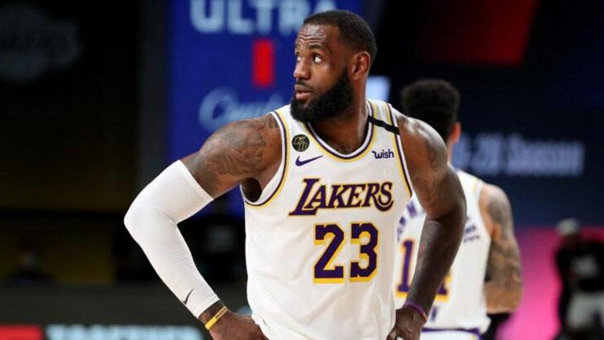 What Number Does LeBron James Wear? The Meaning Behind His Jersey Numbers