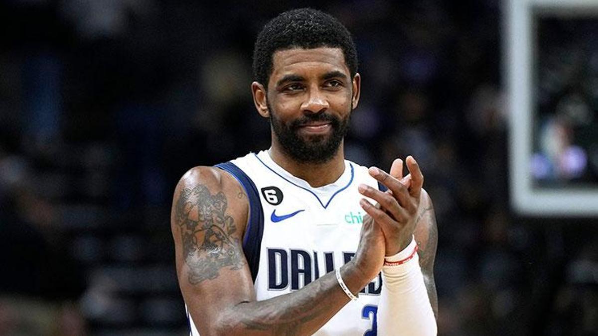 What Is a Point Guard in Basketball? Role, Skills, and Responsibilities ...