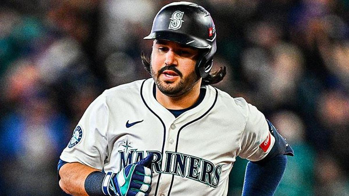 'Geno is Back: Eugenio Suárez Returns to Cincinnati on One-Year Deal