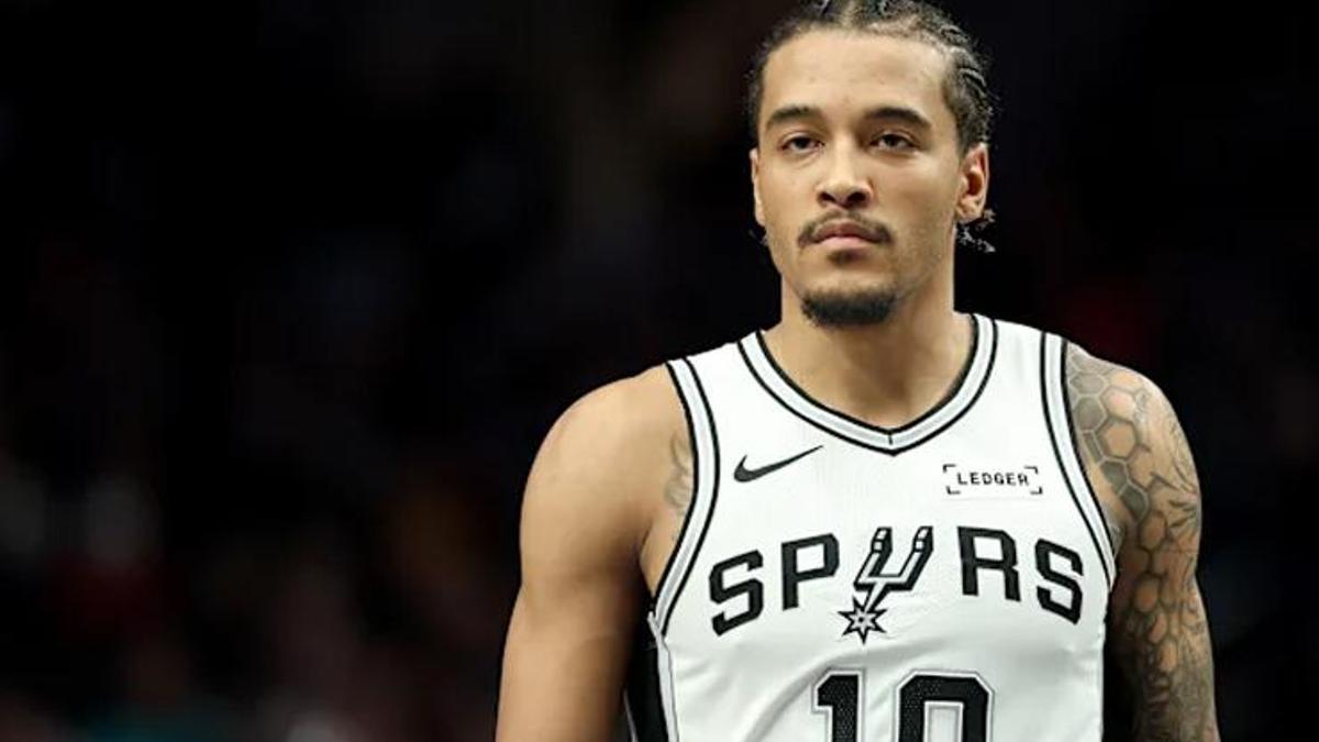 Spurs Waive Former Lottery Pick Jeremy Sochan to Allow Fresh Start