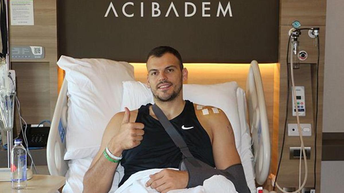 Beşiktaş Gain'de Zizic ameliyat edildi - Fanatik Gazetesi Basketbol ...
