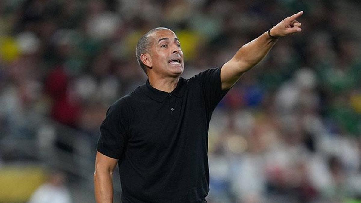 A huge shock! Coach fired after heavy defeat in the World Cup...