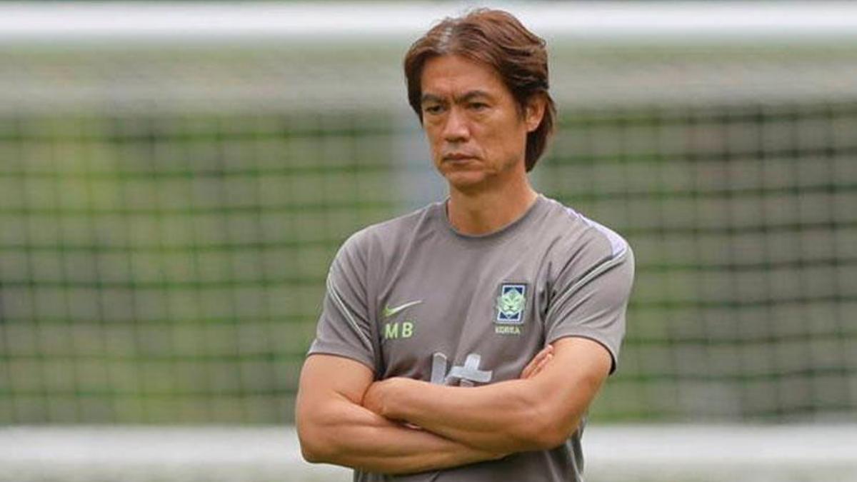 South Korea Head Coach Urges Squad to Dismiss Mexico Defeat and Refocus ...