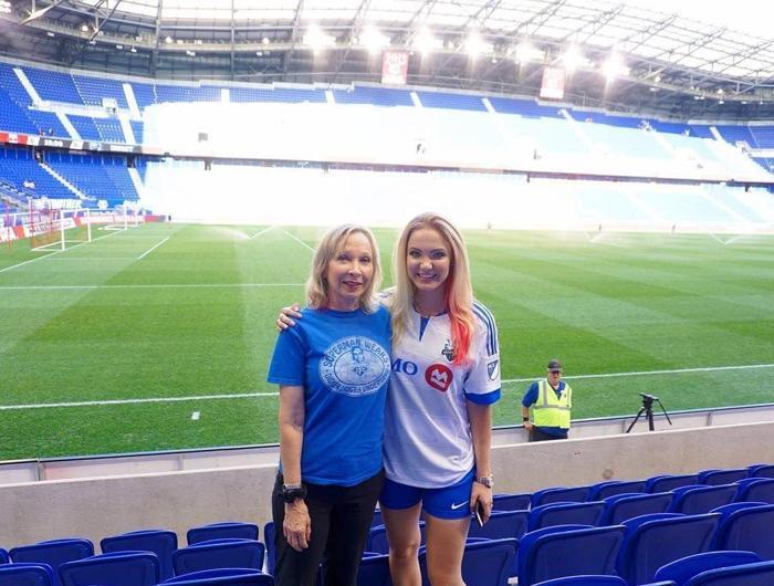 Maça damga vuran taraftar: Emily Rogawski - Spor Magazin Haberleri