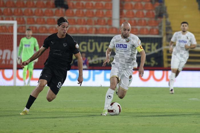 Deniz Çoban, haftanın kritik pozisyonunu yorumladı: Belinden tutarak ...