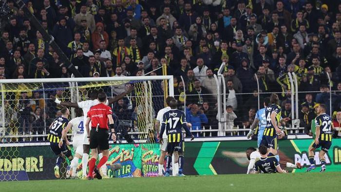 Fenerbahçe'de görüşmeler tıkandı! Ederson Fenerbahçe-Rizespor maçı ...