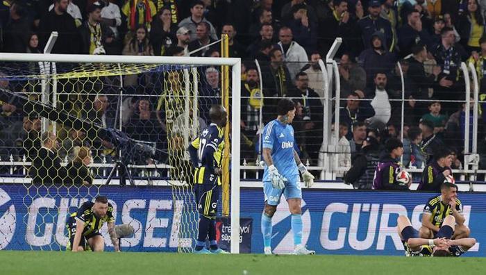 Fenerbahçe'de görüşmeler tıkandı! Ederson Fenerbahçe-Rizespor maçı ...